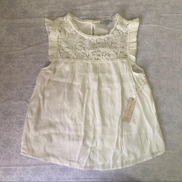 Iris Basic | Tops | Iris Basic Medium Sleeveless Cream Dressy Top ...